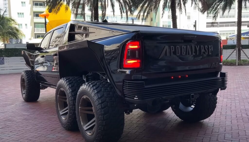 Apocalypse Hellfire 6x6 - Universe 4x4